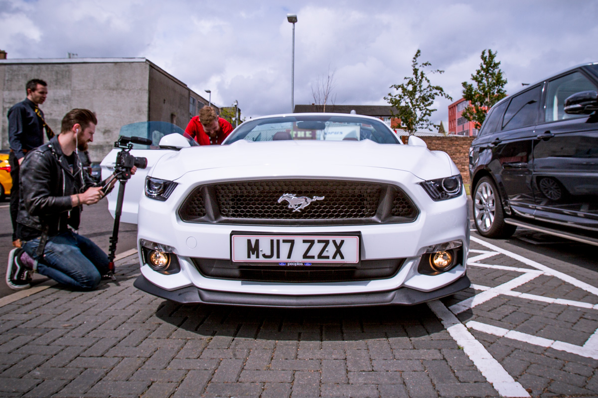 Drawn in 60 Seconds: A Peoples Ford Test Drive of the New Mustang