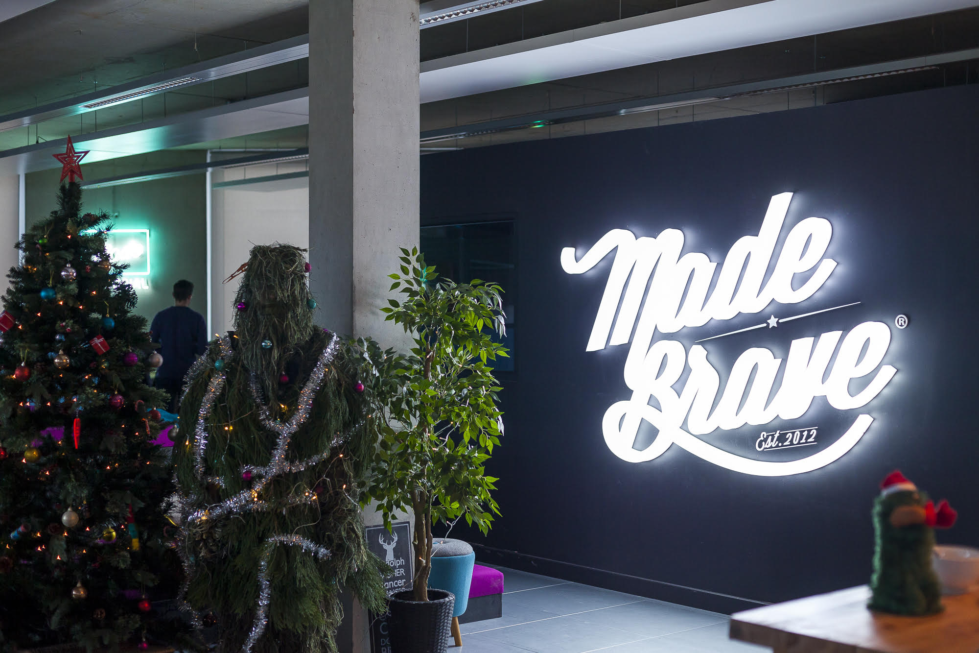 Christmas Tree Ghillie Suit Prank Madebrave